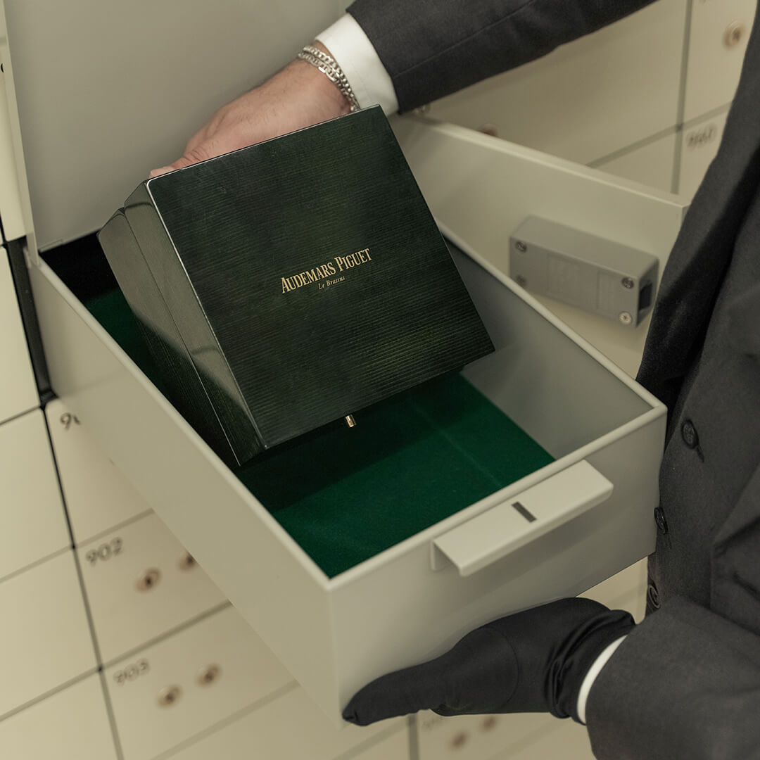 Visit Our Vault | Vintage Vaults